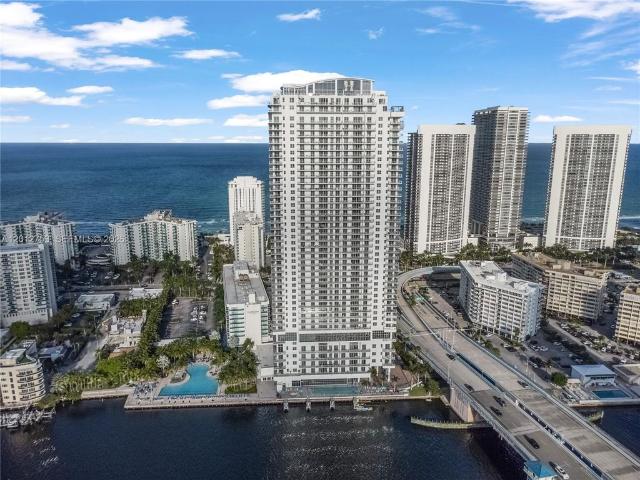 Luxury apartment complex for sale in Hollywood, United States