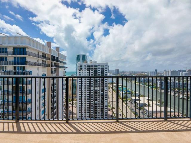 Luxury apartment complex for sale in Hollywood, United States