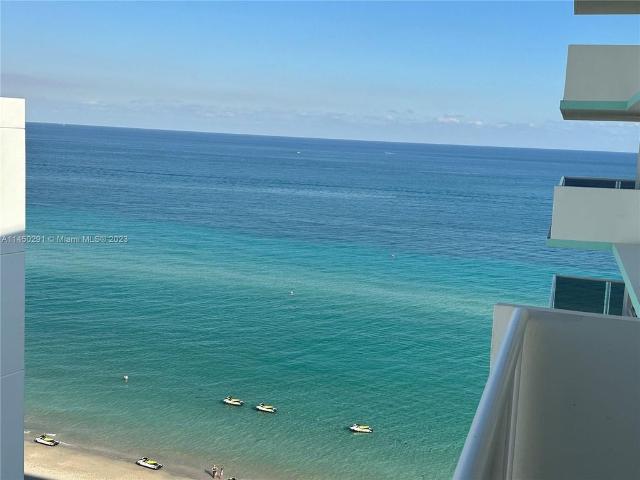 Luxury apartment complex for sale in Hollywood, United States