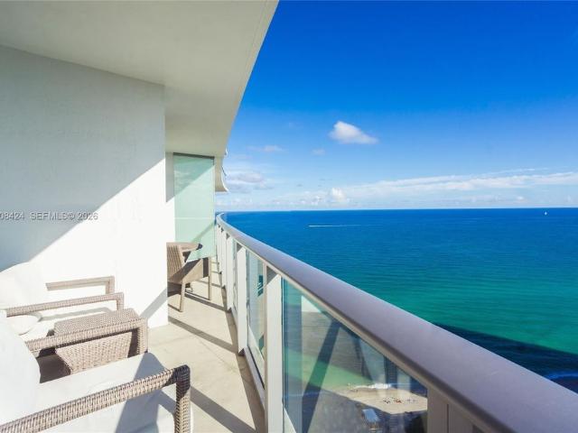Luxury apartment complex for sale in Hollywood, United States