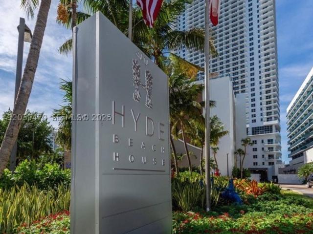 Luxury apartment complex for sale in Hollywood, United States