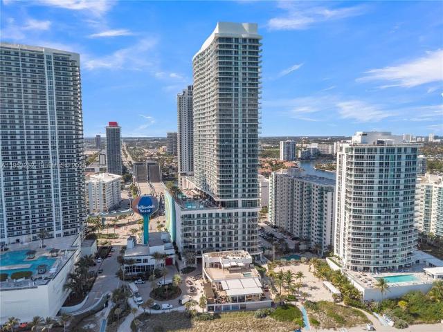 Luxury apartment complex for sale in Hollywood, United States