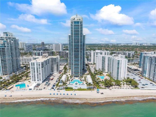 Luxury apartment complex for sale in Hollywood, United States