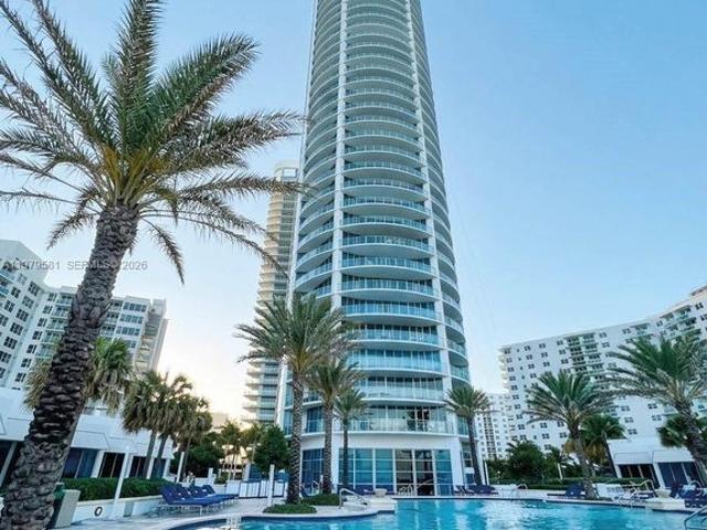 Luxury apartment complex for sale in Hollywood, United States