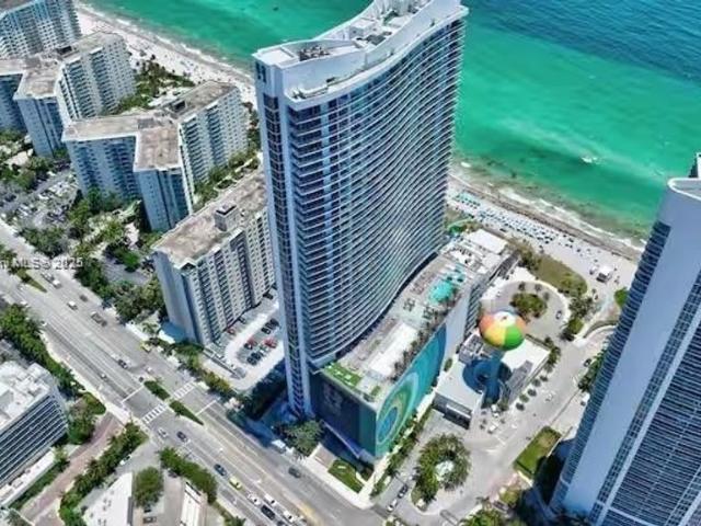 Luxury apartment complex for sale in Hollywood, United States