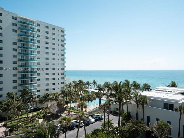 Luxury apartment complex for sale in Hollywood, United States
