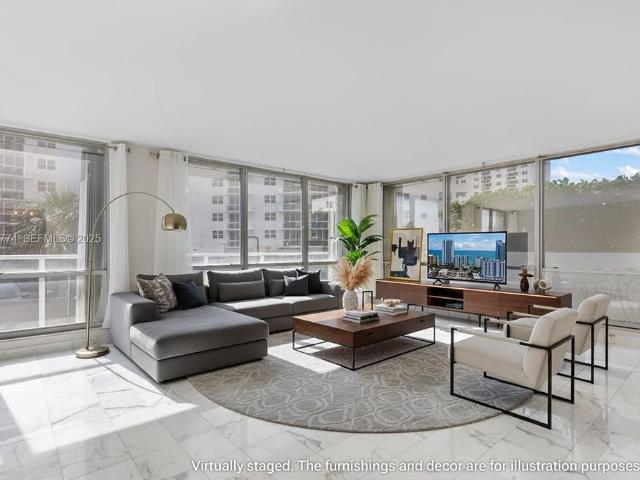 Luxury apartment complex for sale in Hollywood, United States