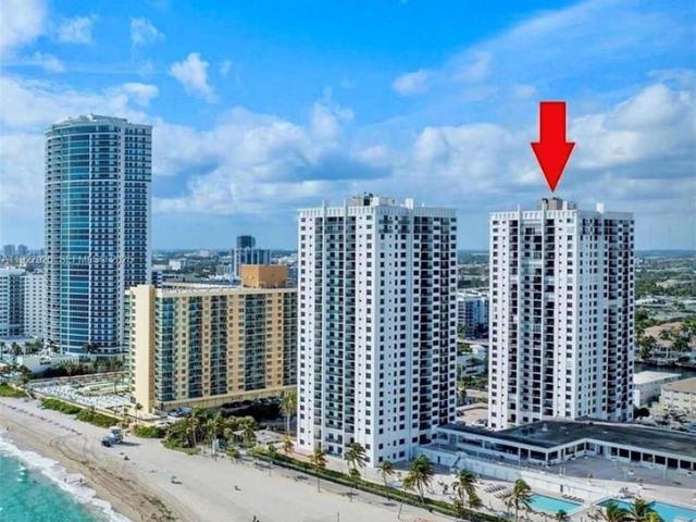 Luxury apartment complex for sale in Hollywood, United States
