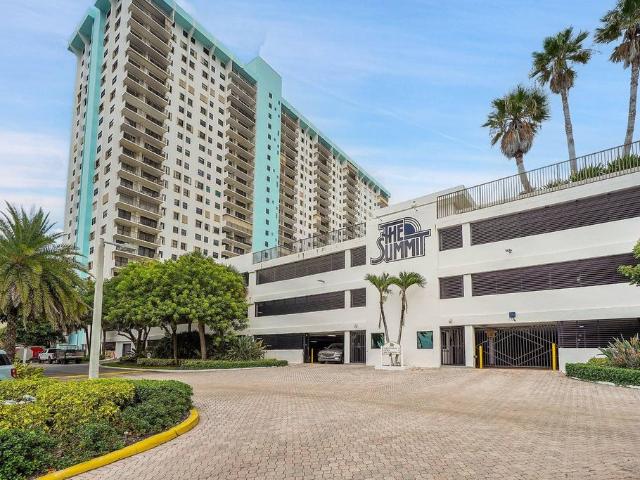Luxury apartment complex for sale in Hollywood, United States