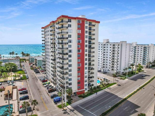 Luxury apartment complex for sale in Hollywood, United States