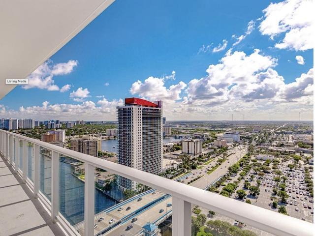 Luxury apartment complex for sale in Hollywood, United States