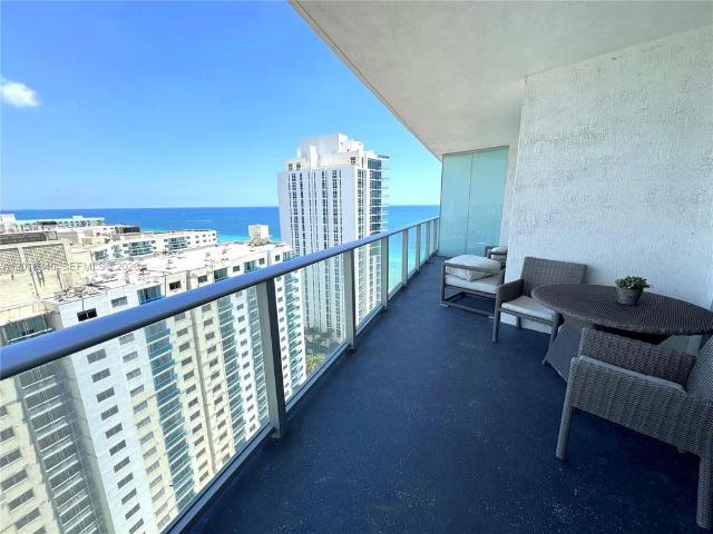 Luxury apartment complex for sale in Hollywood, United States