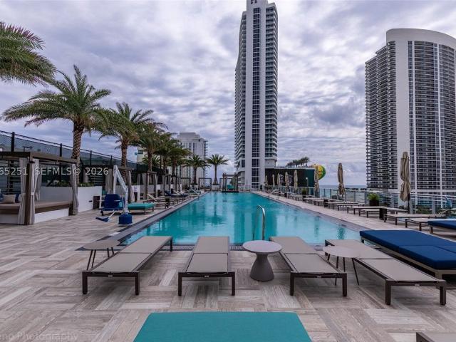 Luxury apartment complex for sale in Hollywood, United States