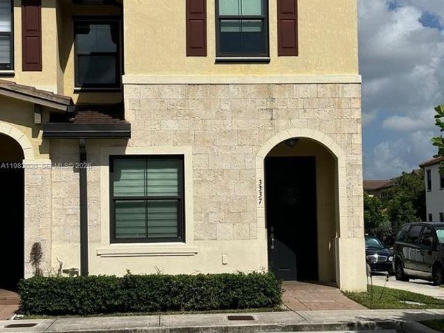 Luxury apartment complex for sale in Hialeah, Florida