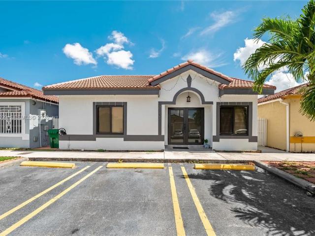 Luxury apartment complex for sale in Hialeah Gardens, Florida