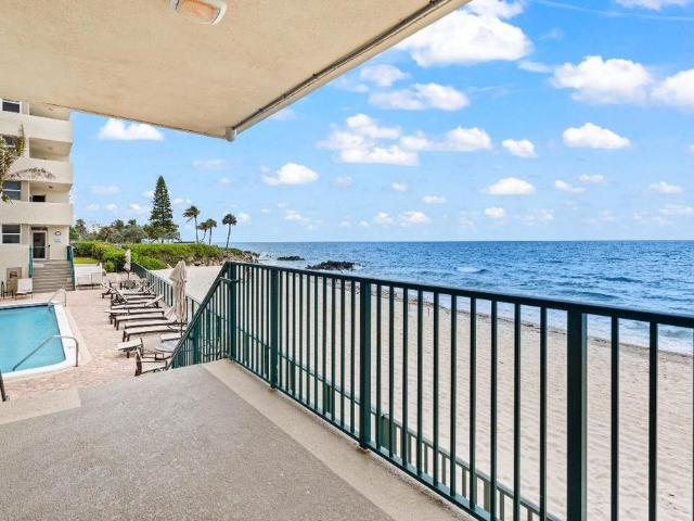 Luxury apartment complex for sale in Hillsboro Beach, United States