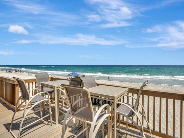 Luxury apartment complex for sale in Hillsboro Beach, United States