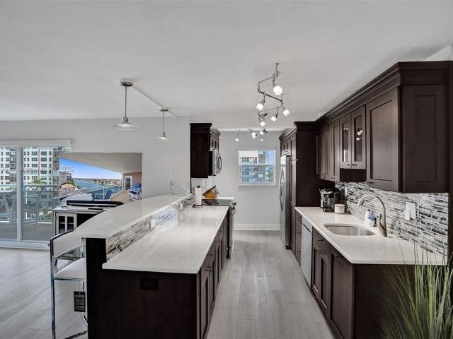 Luxury apartment complex for sale in Hillsboro Beach, United States