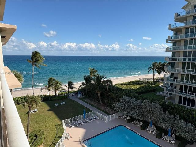 Luxury apartment complex for sale in Hillsboro Beach, United States