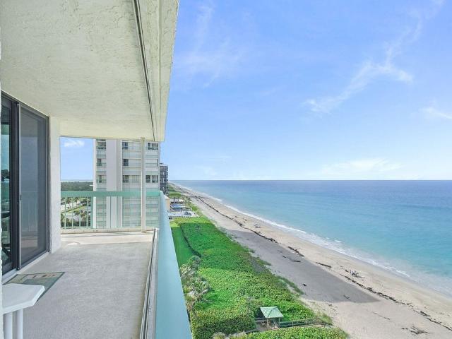 Luxury apartment complex for sale in Jensen Beach, Florida