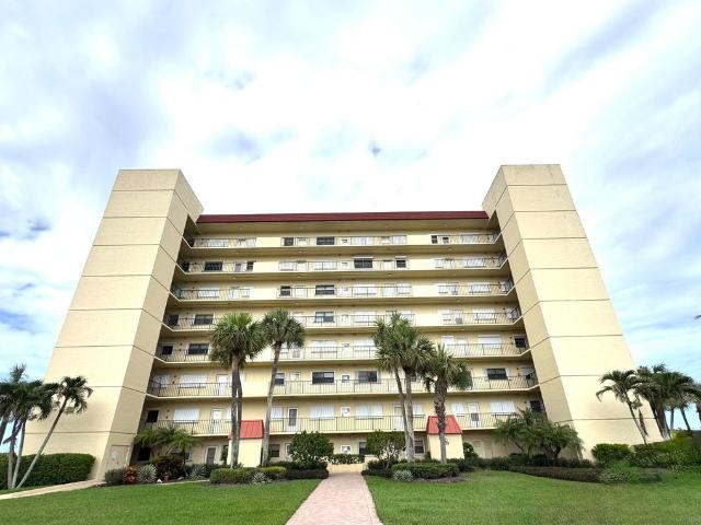 Luxury apartment complex for sale in Jensen Beach, United States