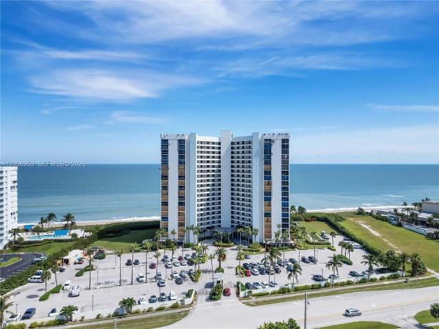 Luxury apartment complex for sale in Jensen Beach, United States