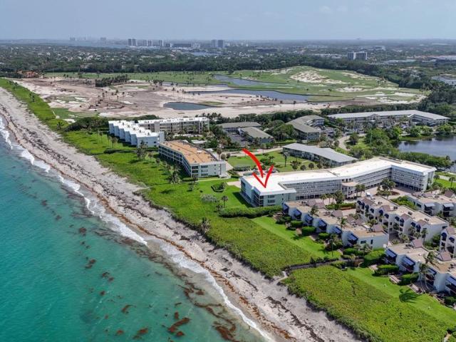 Luxury apartment complex for sale in Juno Beach, United States