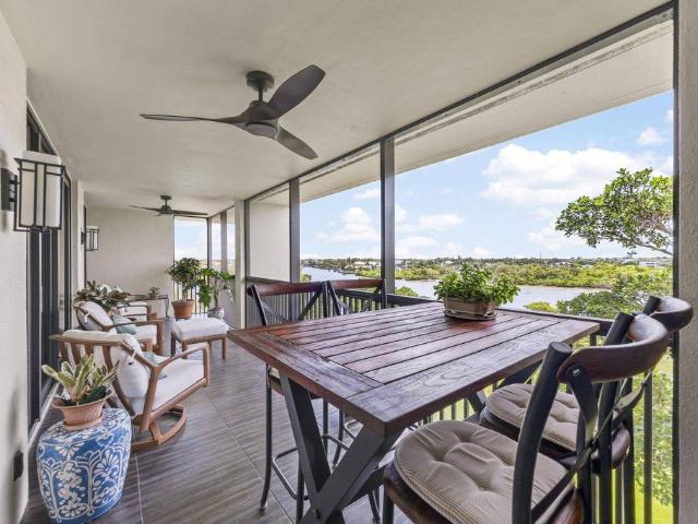 Luxury apartment complex for sale in Jupiter, United States