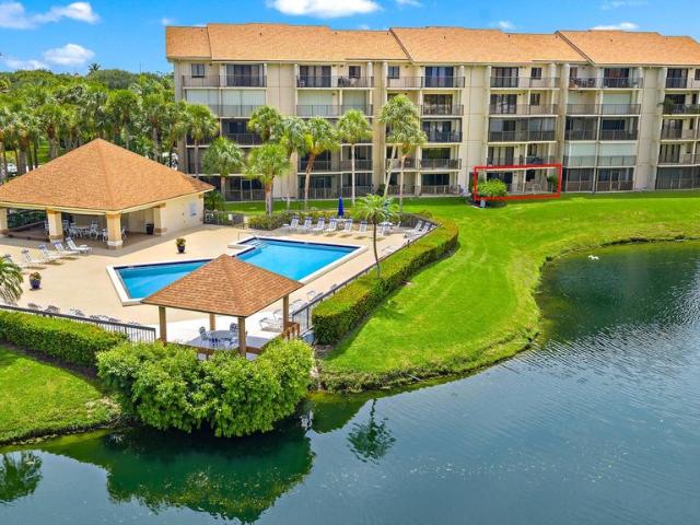 Luxury apartment complex for sale in Jupiter, United States