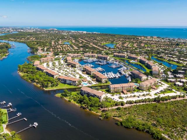 Luxury apartment complex for sale in Jupiter, United States