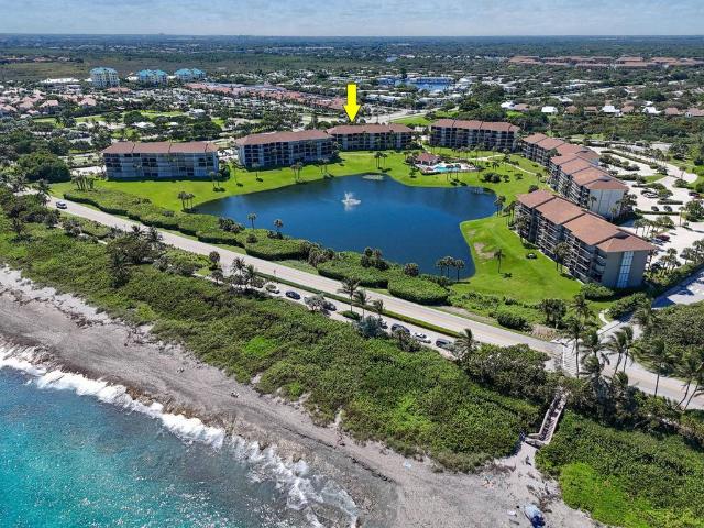 Luxury apartment complex for sale in Jupiter, United States