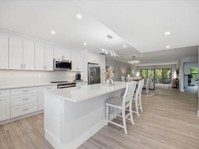 Luxury apartment complex for sale in Jupiter, United States