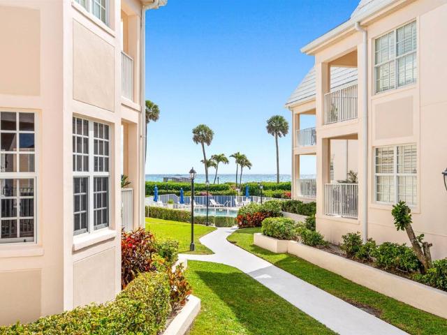 Luxury apartment complex for sale in Ocean Ridge, United States