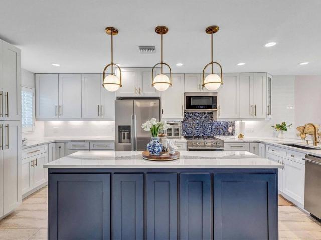 Luxury apartment complex for sale in Longboat Key, United States