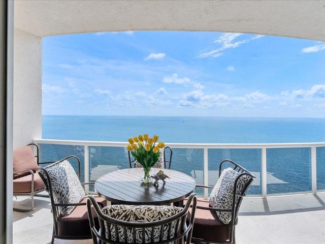 Luxury apartment complex for sale in Lauderdale by the sea, Florida