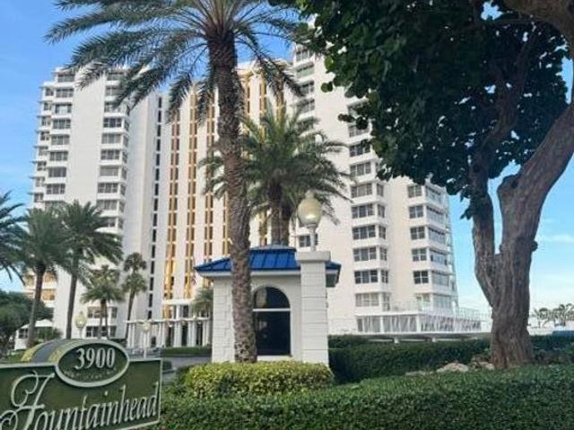 Luxury apartment complex for sale in Lauderdale by the sea, United States