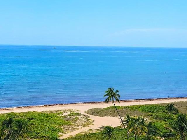 Luxury apartment complex for sale in Lauderdale by the sea, United States