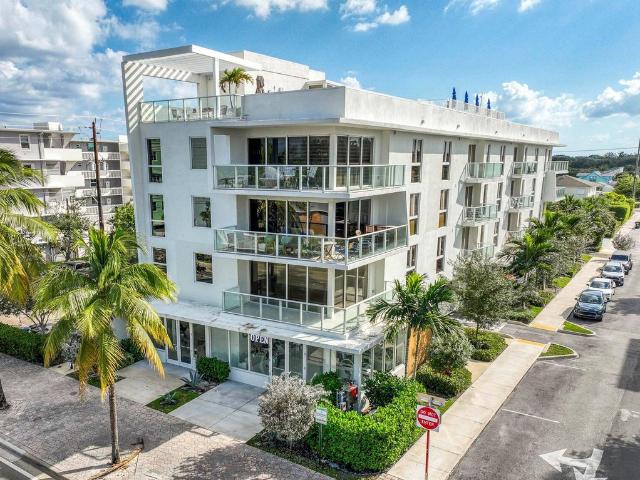 Luxury apartment complex for sale in Lake Worth, Florida