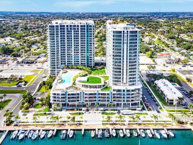 Luxury apartment complex for sale in Lake Park, United States