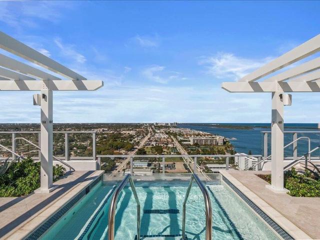 Luxury apartment complex for sale in Lake Park, United States