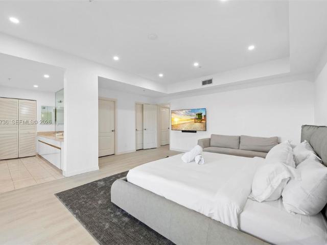 Luxury apartment complex for sale in Miami Beach, Florida