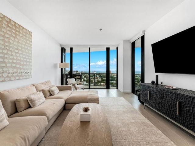 Luxury apartment complex for sale in Miami Beach, United States