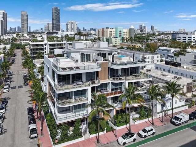Luxury apartment complex for sale in Miami Beach, United States