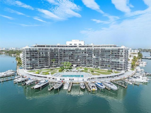Luxury apartment complex for sale in Miami Beach, United States