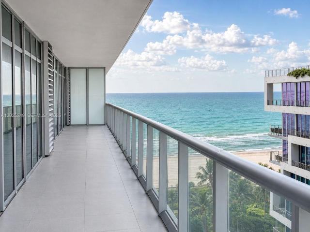 Luxury apartment complex for sale in Miami Beach, United States