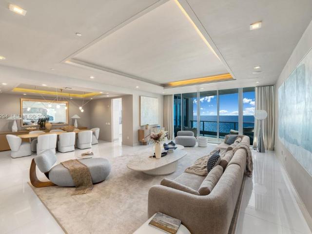 Luxury apartment complex for sale in Miami Beach, United States