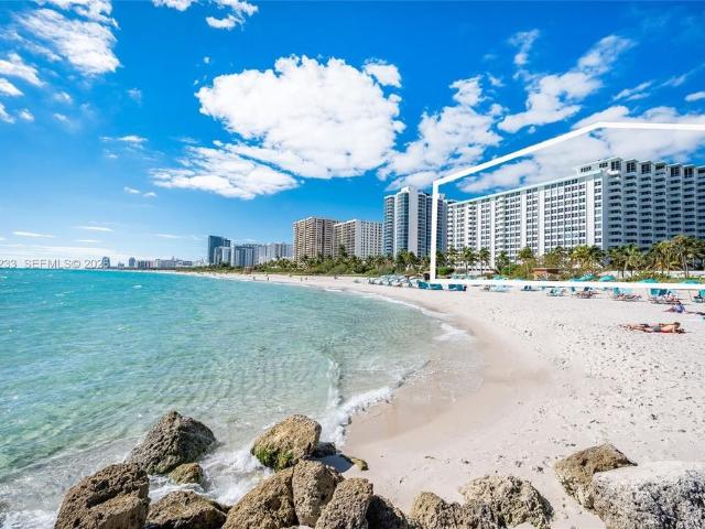 Luxury apartment complex for sale in Miami Beach, United States