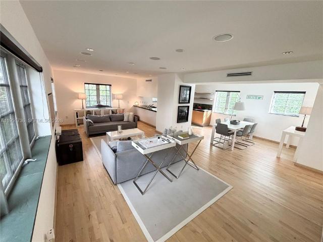 Luxury apartment complex for sale in Miami Beach, United States