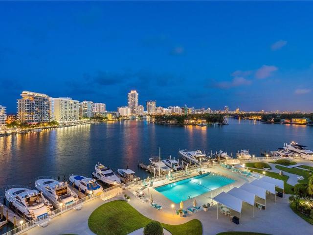 Luxury apartment complex for sale in Miami Beach, United States