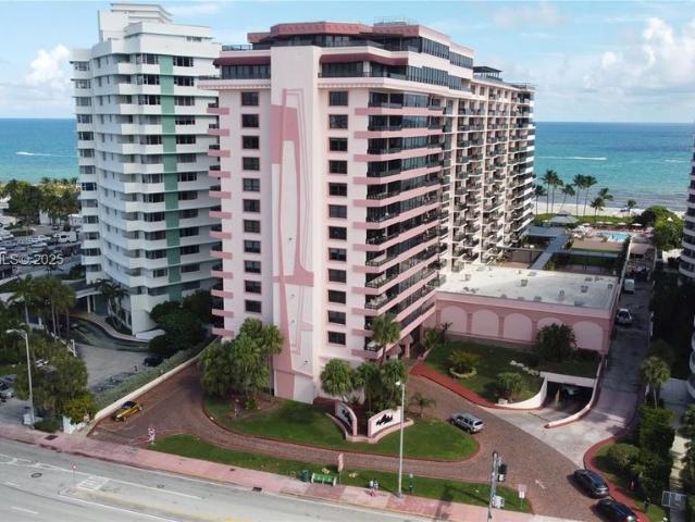 Luxury apartment complex for sale in Miami Beach, United States